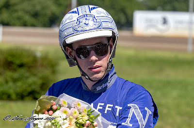 Magnus M. Nielsen i stormvejr | TRAVSERVICE