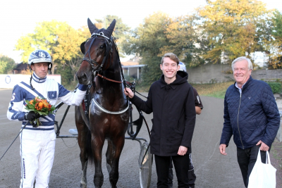 Ny kusk på verdensrekordholder » TRAVSERVICE